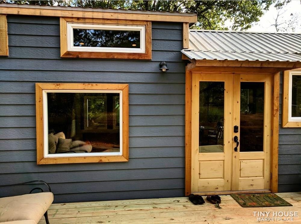 Tiny House For Sale Bright And Cozy 26 X 8 5 Ft Tiny Home
