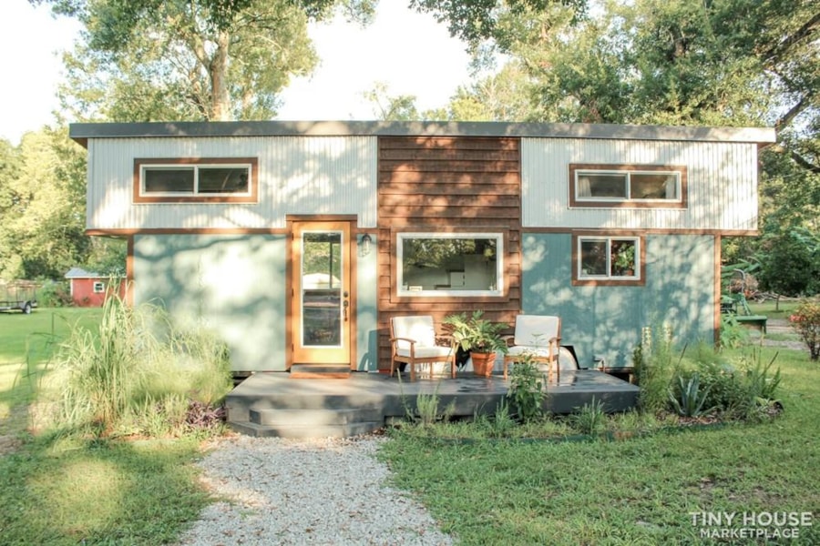 Tiny House for Sale - Charming Tiny House with Ample Storage