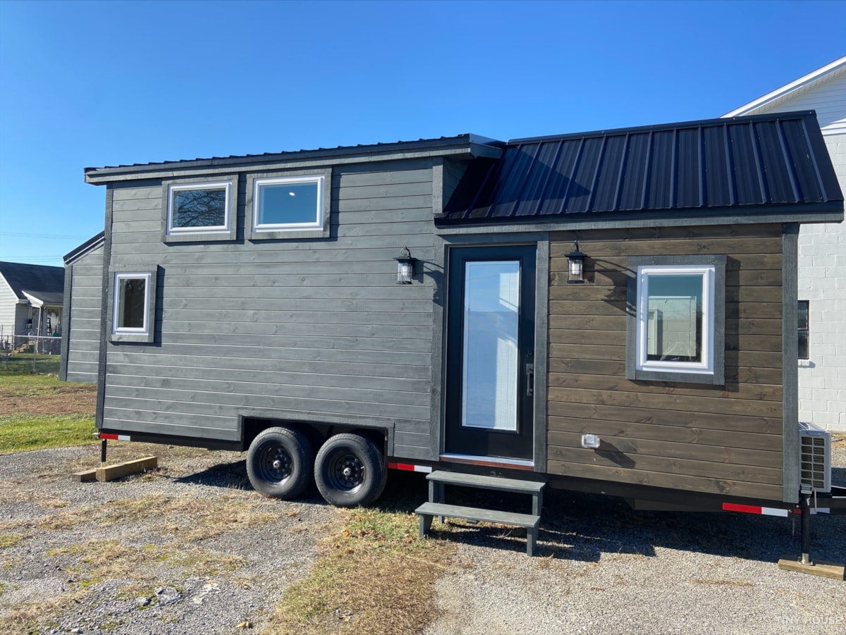 Tiny House for Sale - The Get Out House - 26’ build on 24’ Tiny House for Sale - The Get Out House - 26’ build on 24’