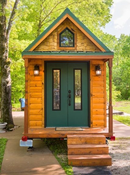 Tiny House for Sale - Tiny House Log Cabin - Move-in ready!